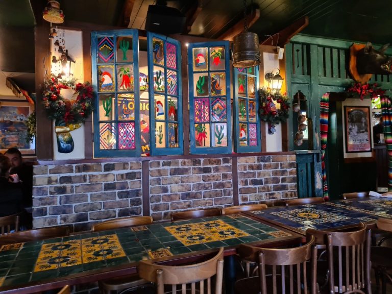 Cactus Jacks Bar and Grill Townsville - tripAtrek Travel
