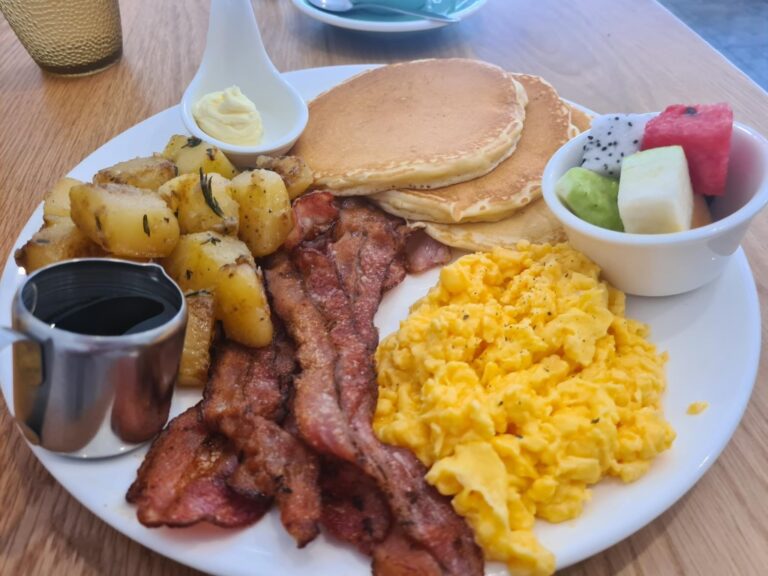 All Day Breakfast at Breakfast Story Cafe Soi 11 Sukhumvit Bangkok ...